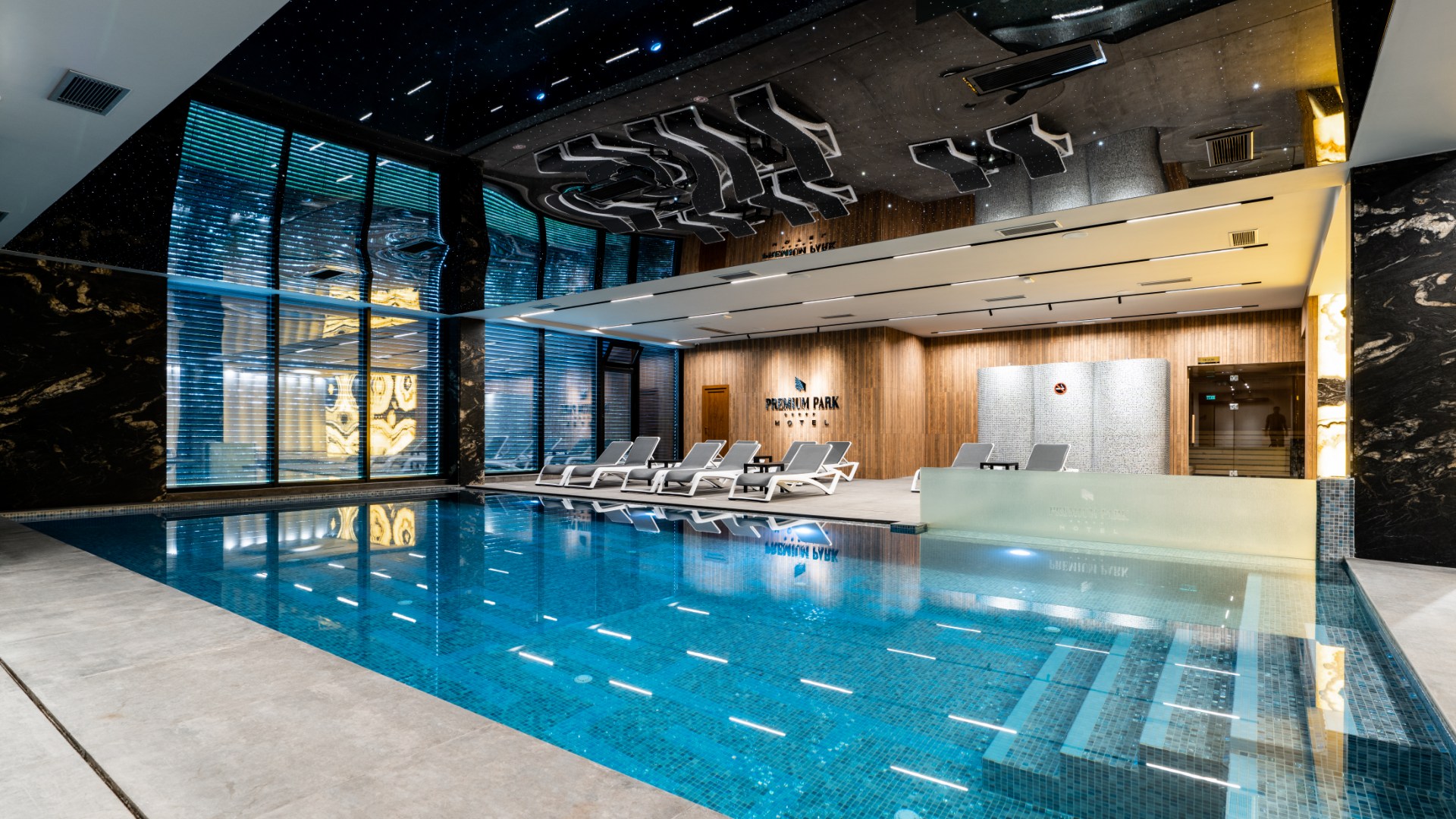 Inside pool & SPA – Premium Park Hotel – Aqua Comfort