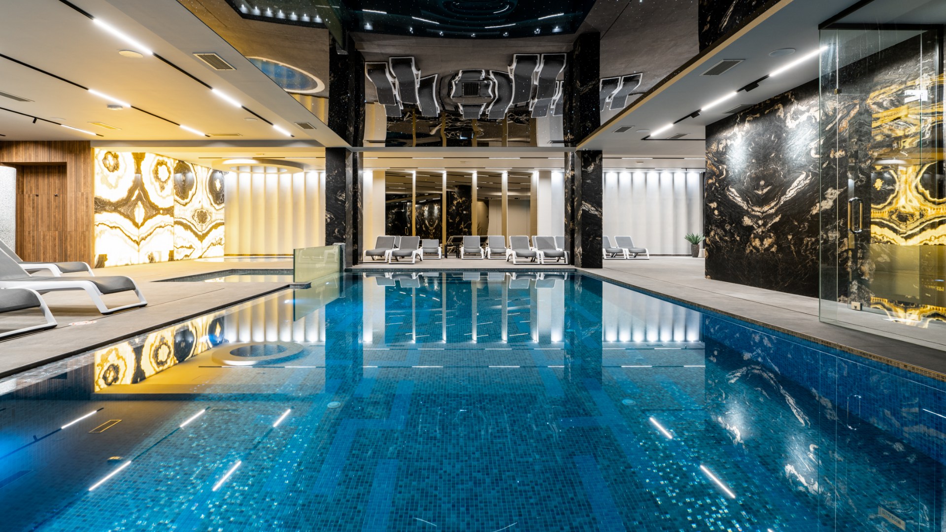 Inside pool & SPA – Premium Park Hotel – Aqua Comfort